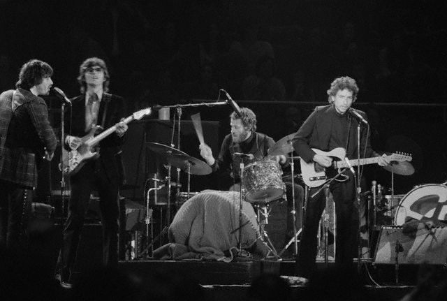 January 6, 1974 Bob Dylan – Philadelphia, PA (20 Photographs) - NSF News