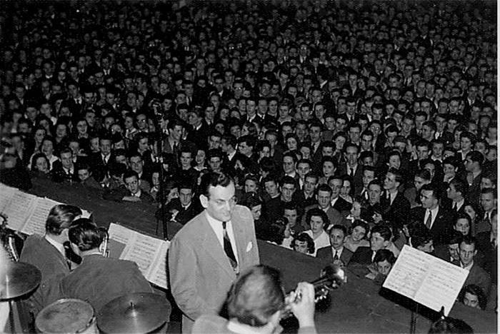 DECEMBER 15, 1944 - Glenn Miller's plane disappeared in thick fog ...