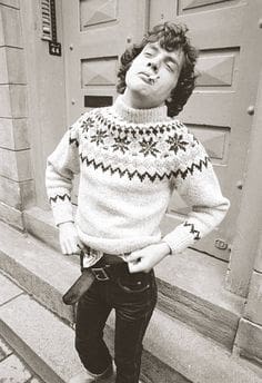 Angus Young 22 Rare Photos Revealed - NSF News & Tech