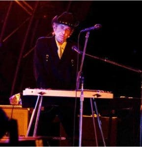 Bob Dylan: A Journey Through His Musical Instruments - NSF Tech