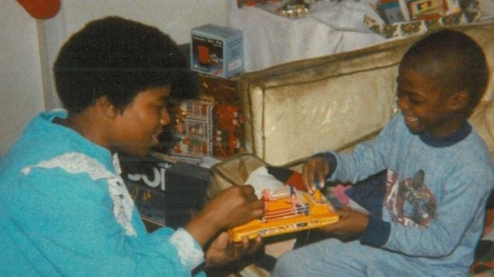 6 Rare Kevin Hart Childhood Photos - NSF News