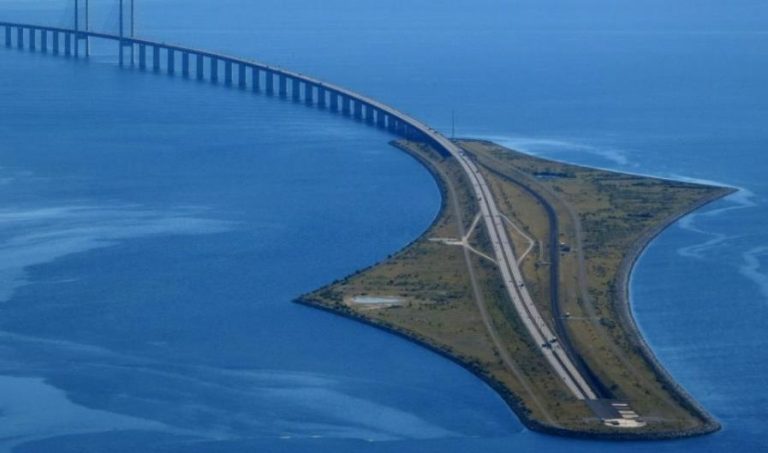 10 Artificial Islands Built by Humans - Engineering Marvels - NSF News